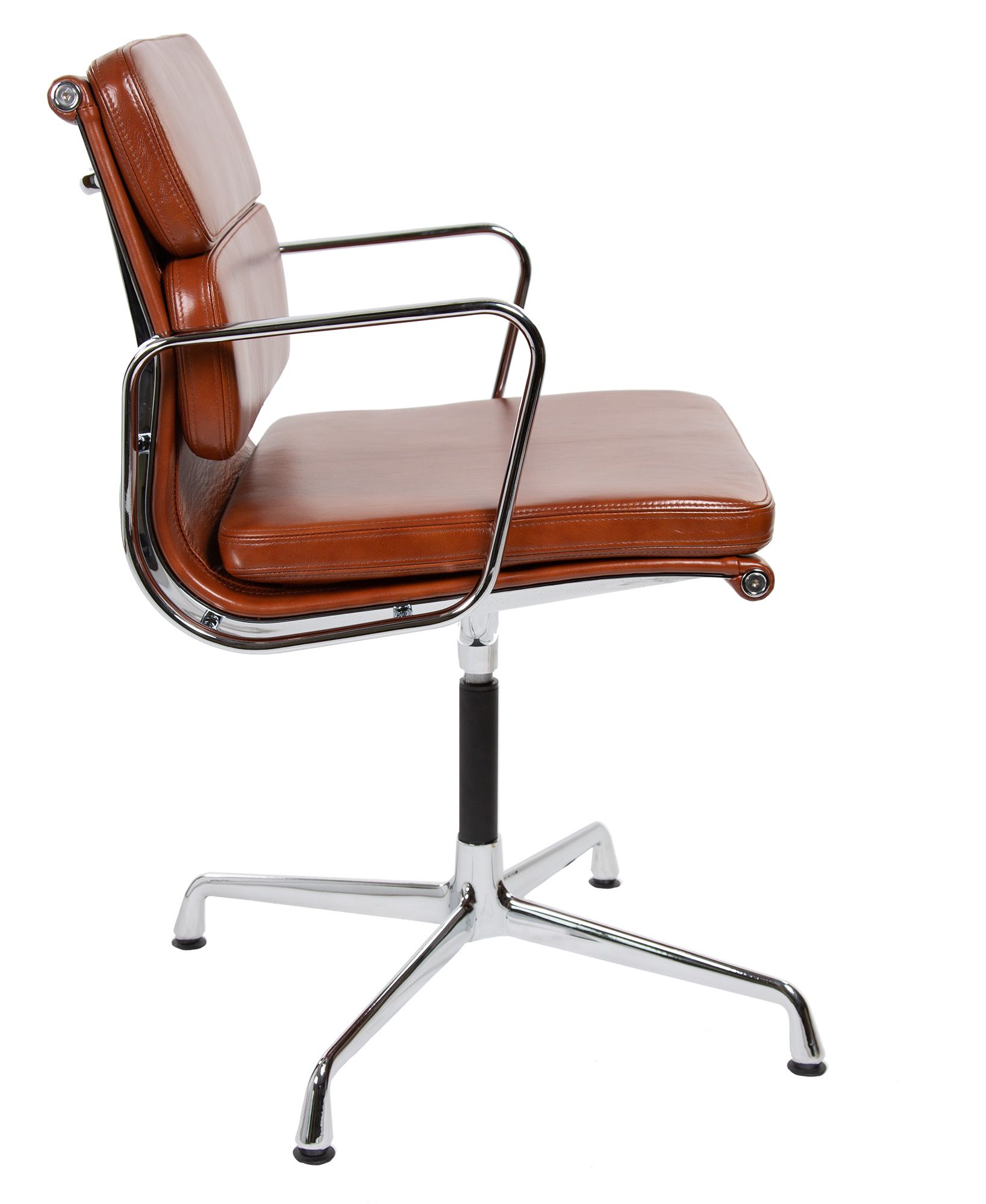 Eames EA208 | Conference chair